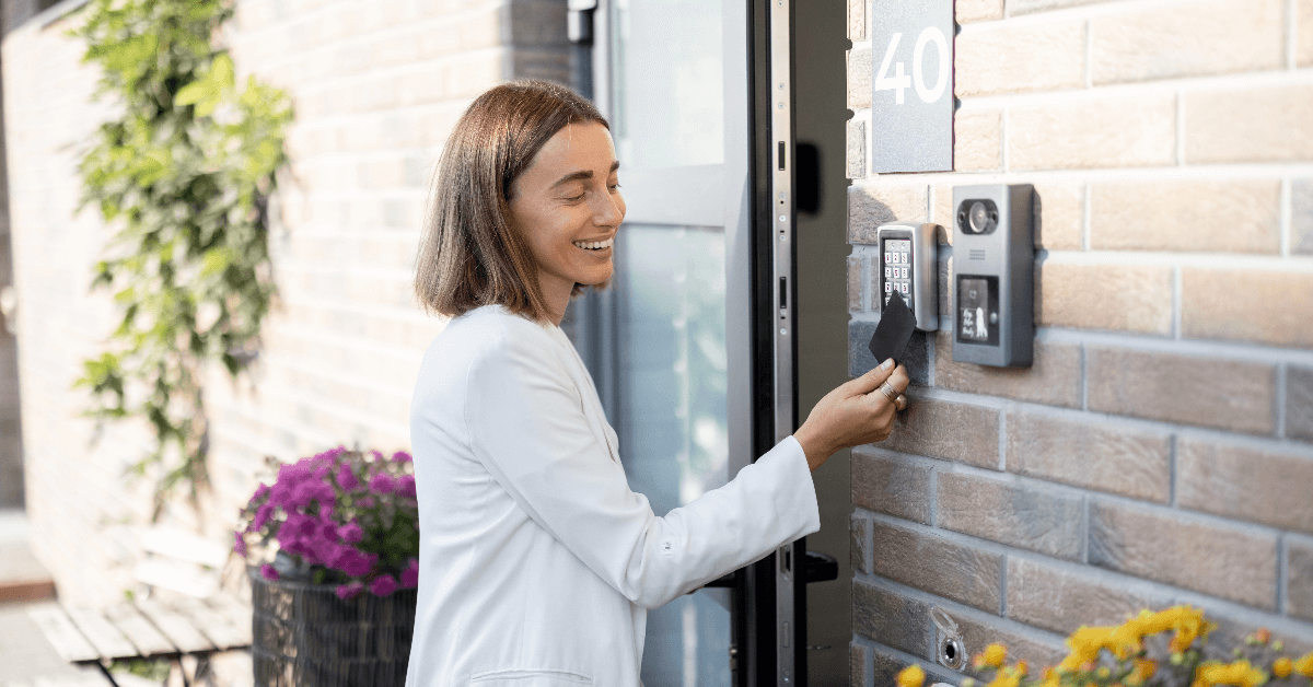 A Guide on How Key Card Door Entry Systems Works